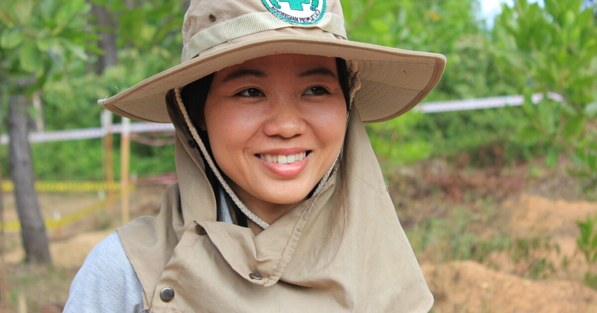 Norwegian People's Aid | Female deminers in Vietnam rid local…